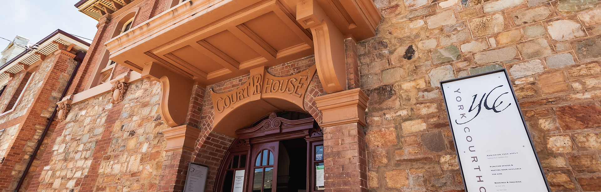 Guided Tour of The York Courthouse, Museum, Goal and Art Galleries ...